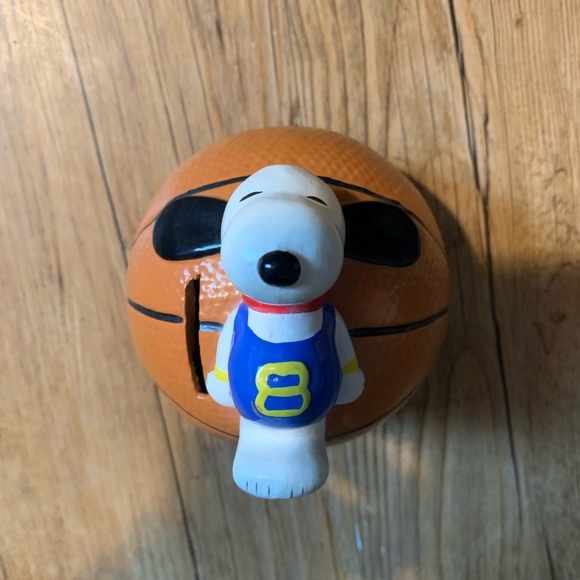 Peanuts | Other | Vintage Snoopy On A Basketball Bank Peanuts 958 1966 ...